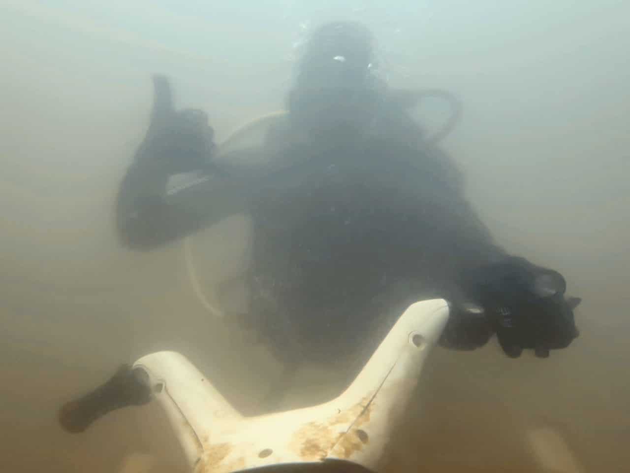 An Up Close Dive at Mermet Springs with James Roberts - Diventures