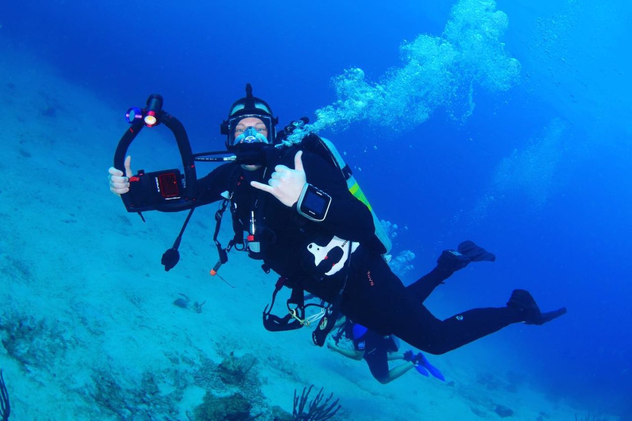 Travis Porter Jumps Feet First Into the World of Diving - Diventures
